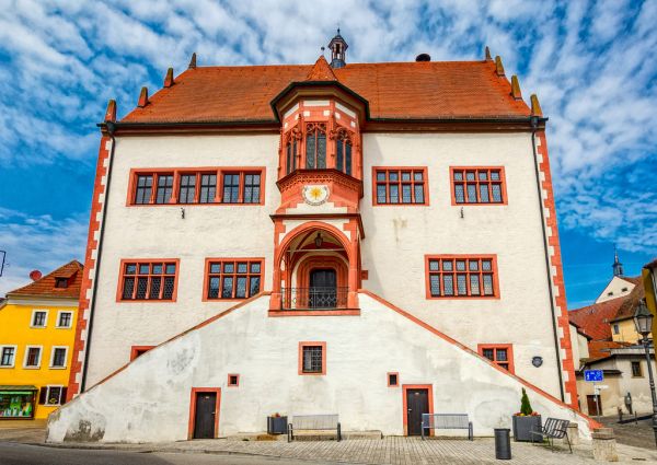 Lais Puzzle - Altes Rathaus von Dettelbach am Main, Unterfranken 100 ...