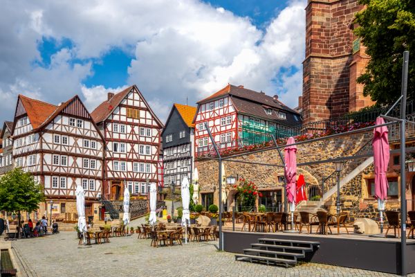 Lais Puzzle - Marienkirche und Marktplatz, Homberg Efze, Deutschland 2. ...
